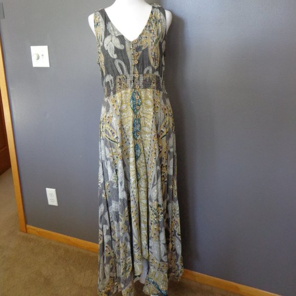 Nostalgia | Dresses | 23 Nostalgia Paisley Print Floor Length Dress ...